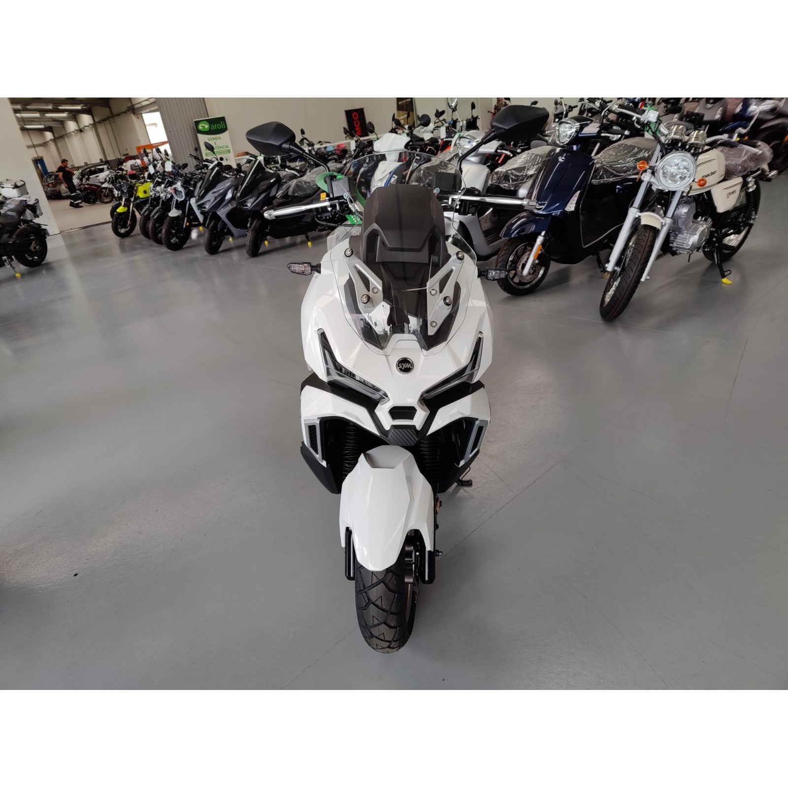 SYM ADX 125 ABS TCS (WHITE)